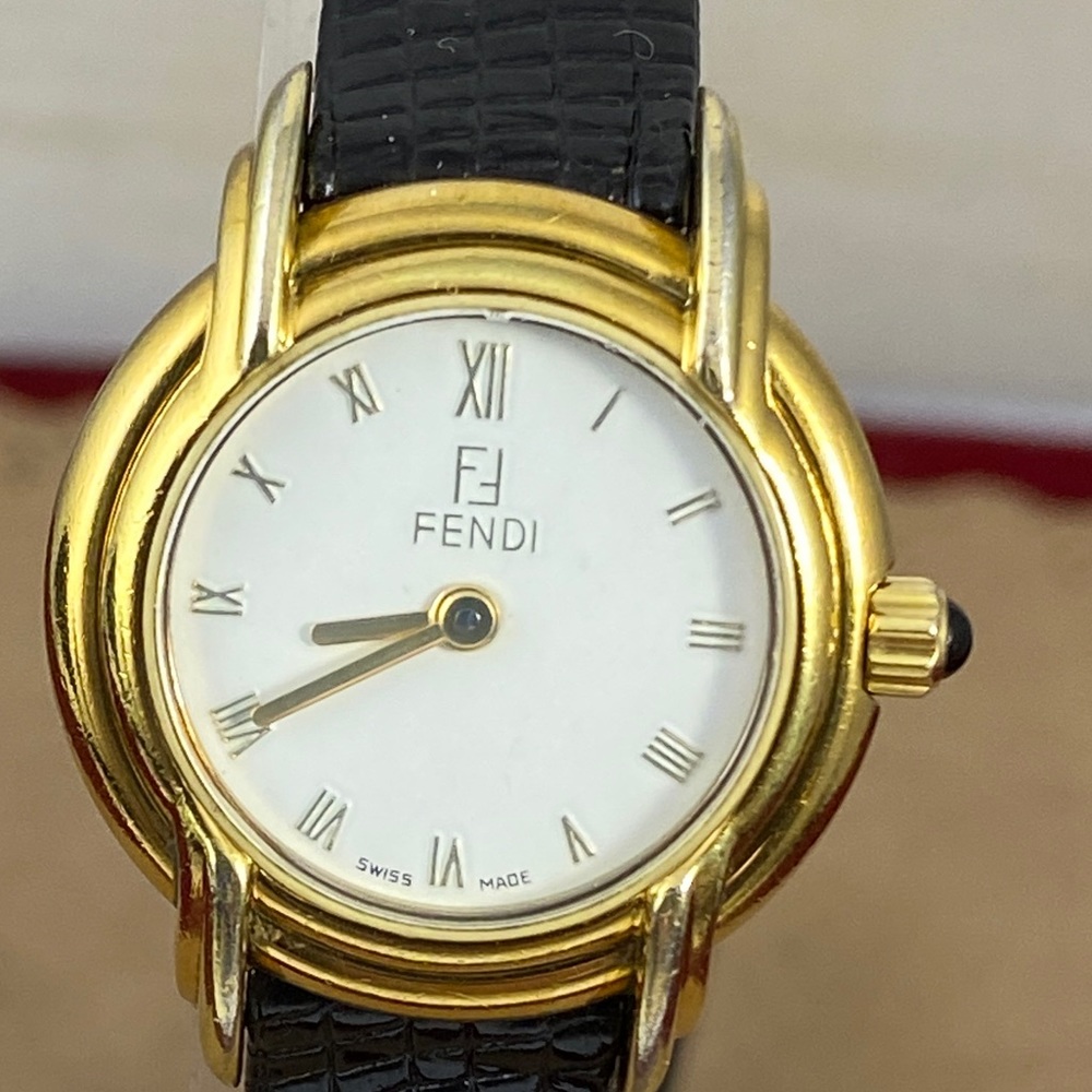 Fendi Watch 300l Sculptured Lugs 18kgp New Strap - Gem
